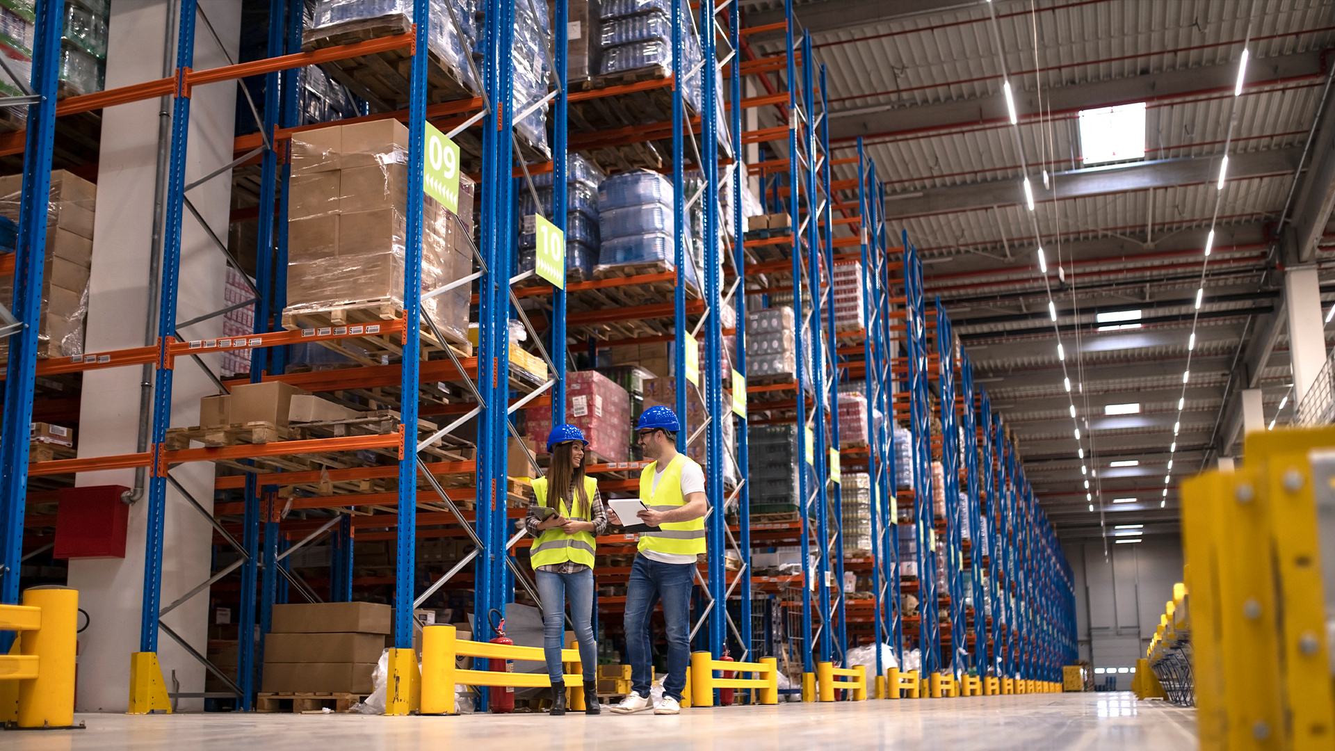 Choosing the Right Industrial Storage Racks for Your Warehouse